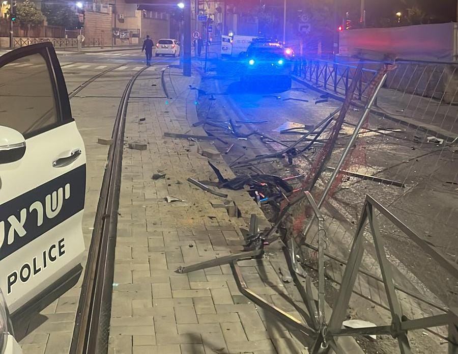 مطاردة واعتقال شاب من الخليل بسرقة مركبة بالقدس